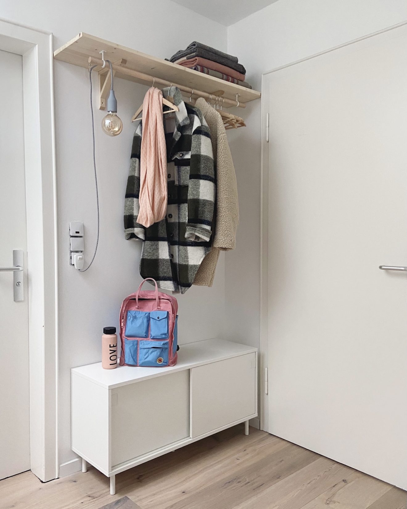 Eine Garderobe selber bauen - unser IKEA Baumarkt Hack